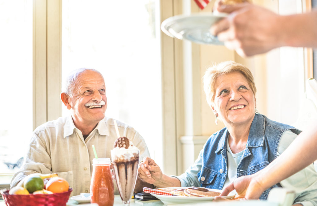 3 ways food keeps residents engaged in long-term care | Dietitians On ...